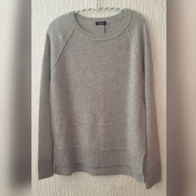 Magaschoni Clothing Website: Premium Cashmere Apparel