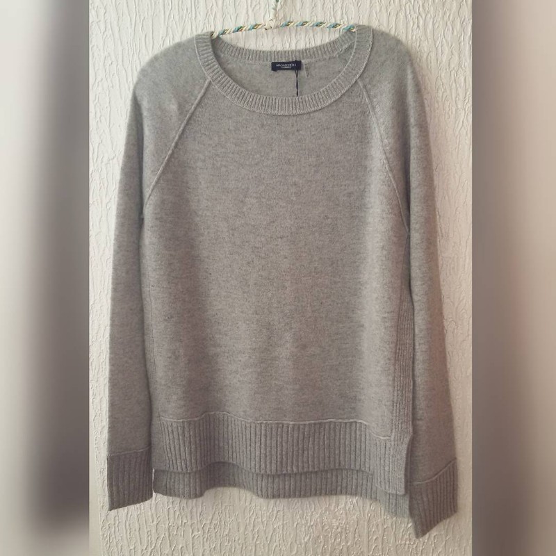 Magaschoni Clothing Website: Premium Cashmere Apparel